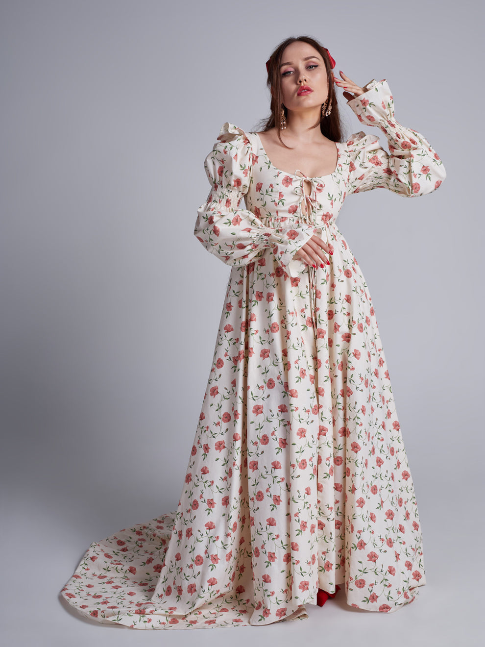 The Brigitte Train Dress in Ivory and Red – KRASNOVA